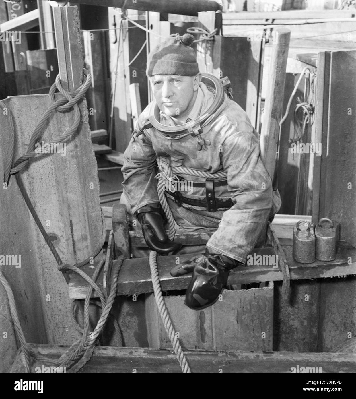 Diver in water Black and White Stock Photos & Images - Alamy