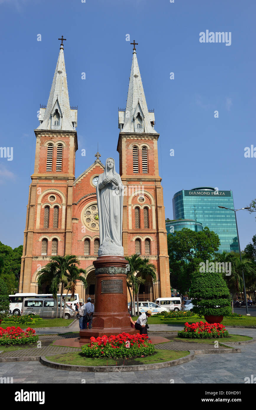 French colonial architecture in vietnam hi-res stock photography and ...