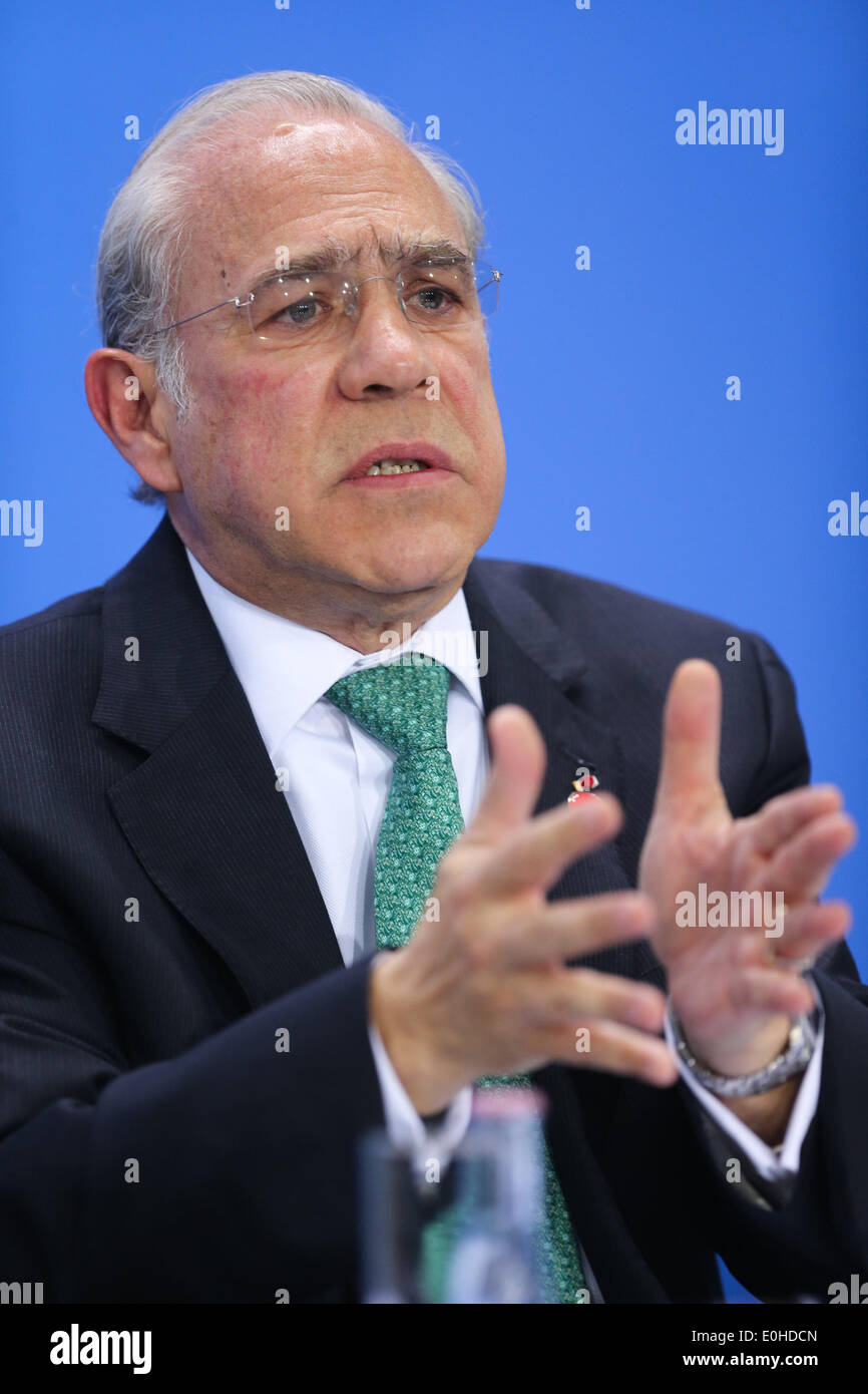 Development oecd angel gurria hi-res stock photography and images - Alamy
