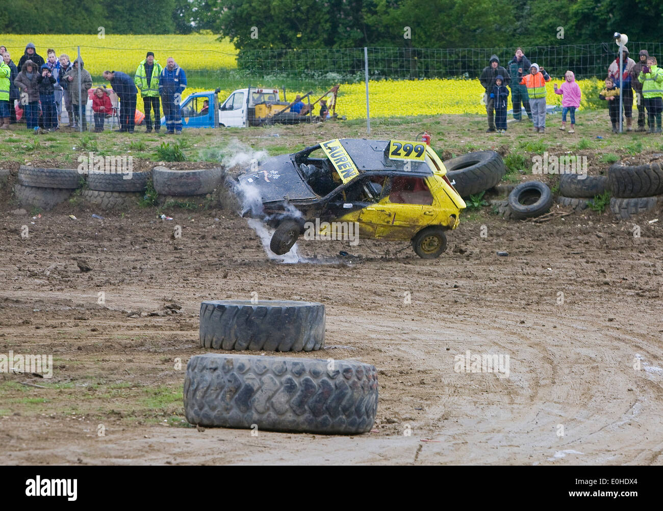 Motorsport : Banger Racing at Stansted Raceway Essex England Stock ...