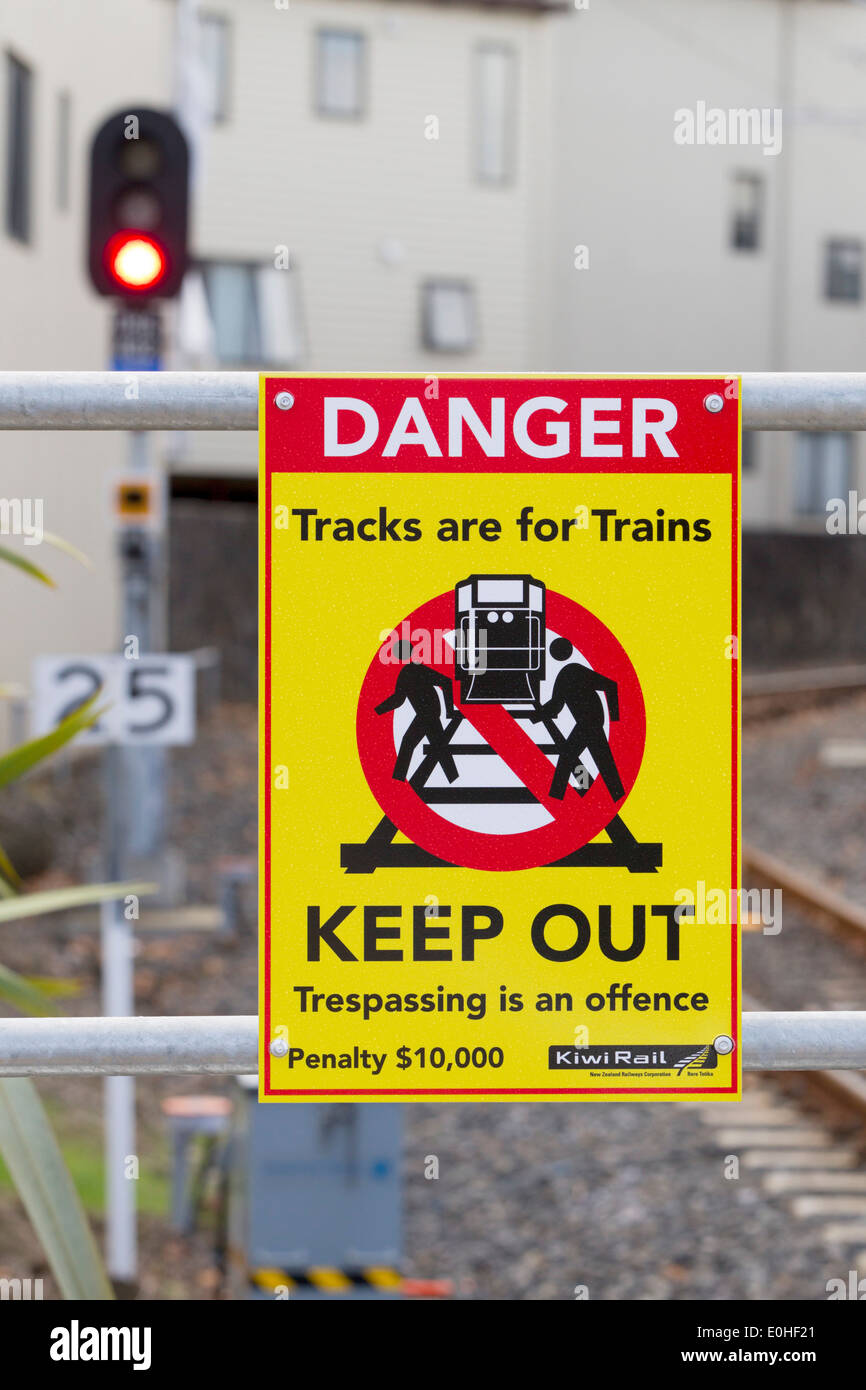 Warning Sign for Auckland Transport Trains at the end of the platform ...