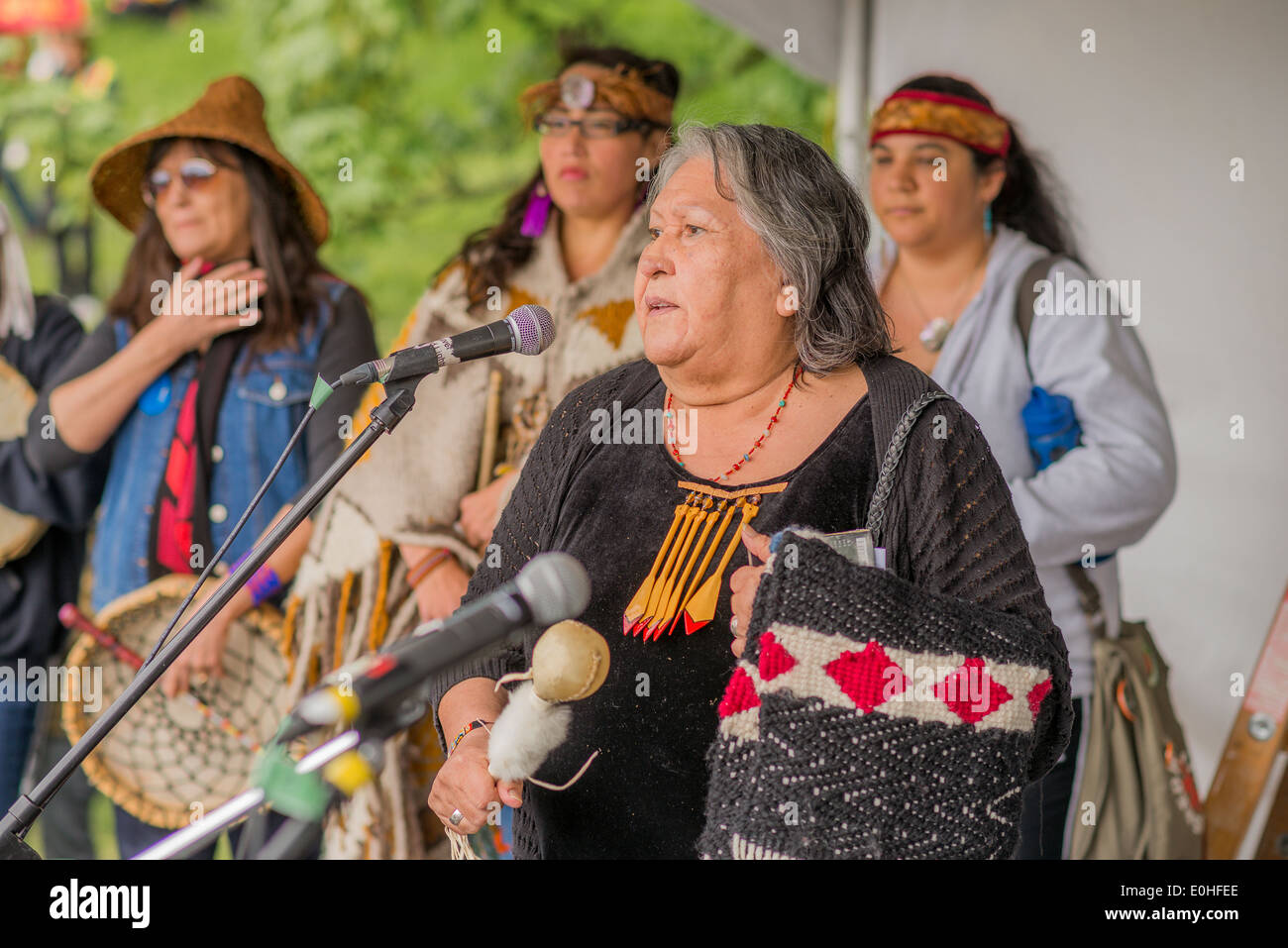 First nations tsleil waututh coast hi-res stock photography and images ...