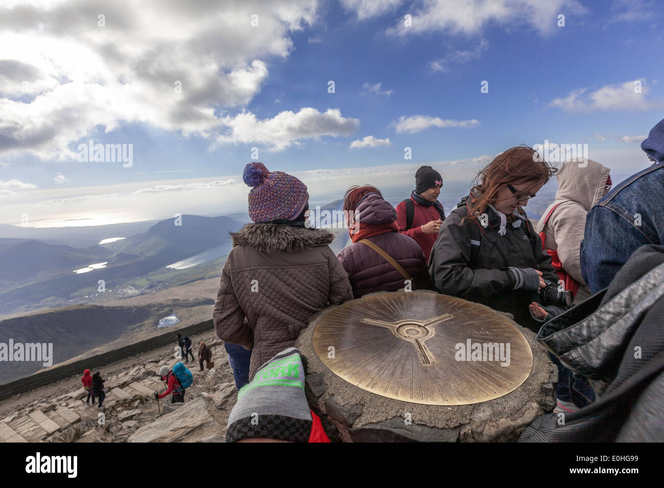 Snowdon summit hi-res stock photography and images - Alamy