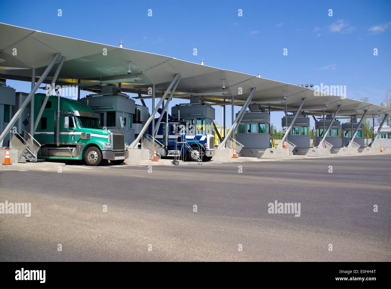 Border control check canada hi-res stock photography and images - Alamy