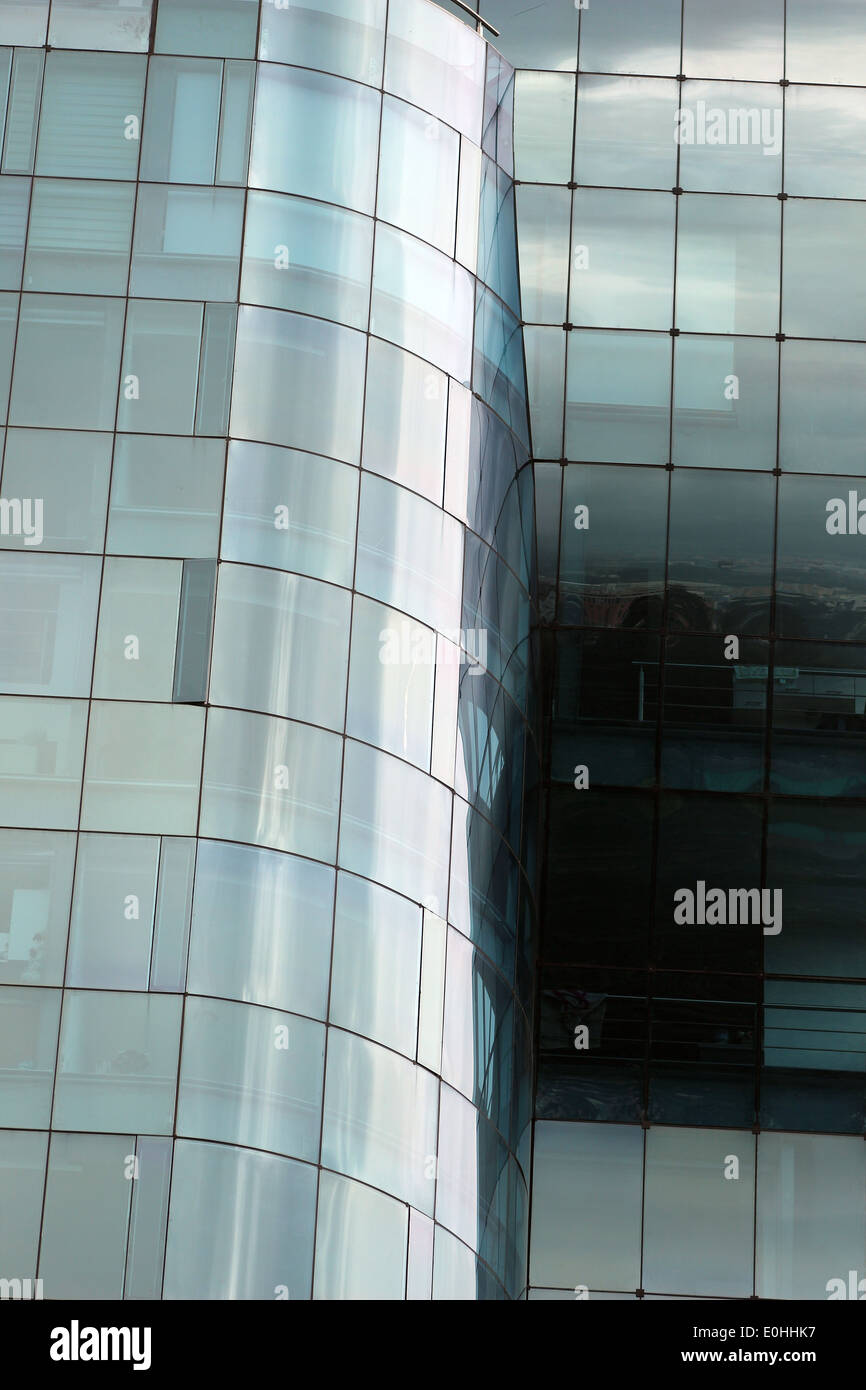 Curved windows hi-res stock photography and images - Alamy