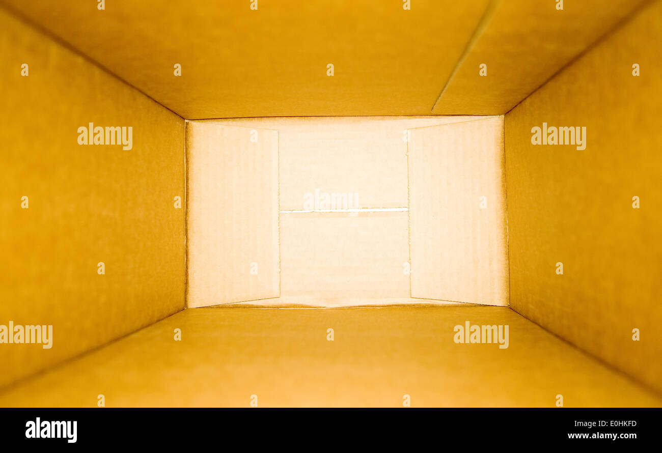 Opened blank paper box from the top Stock Photo - Alamy