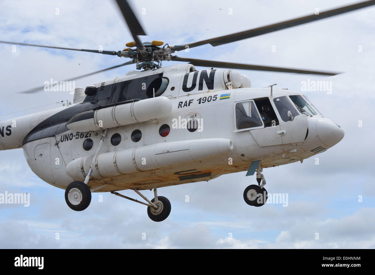 Gumuruk, Jonglei, South Sudan. 13th May, 2014. Delegation members ...