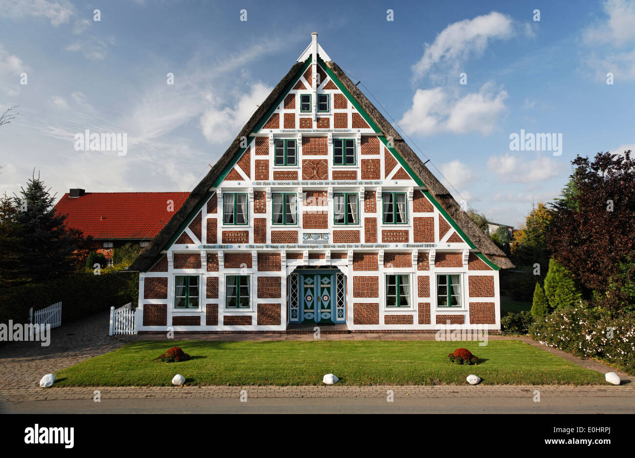 Altes bauernhaus deutschland hi-res stock photography and images - Alamy