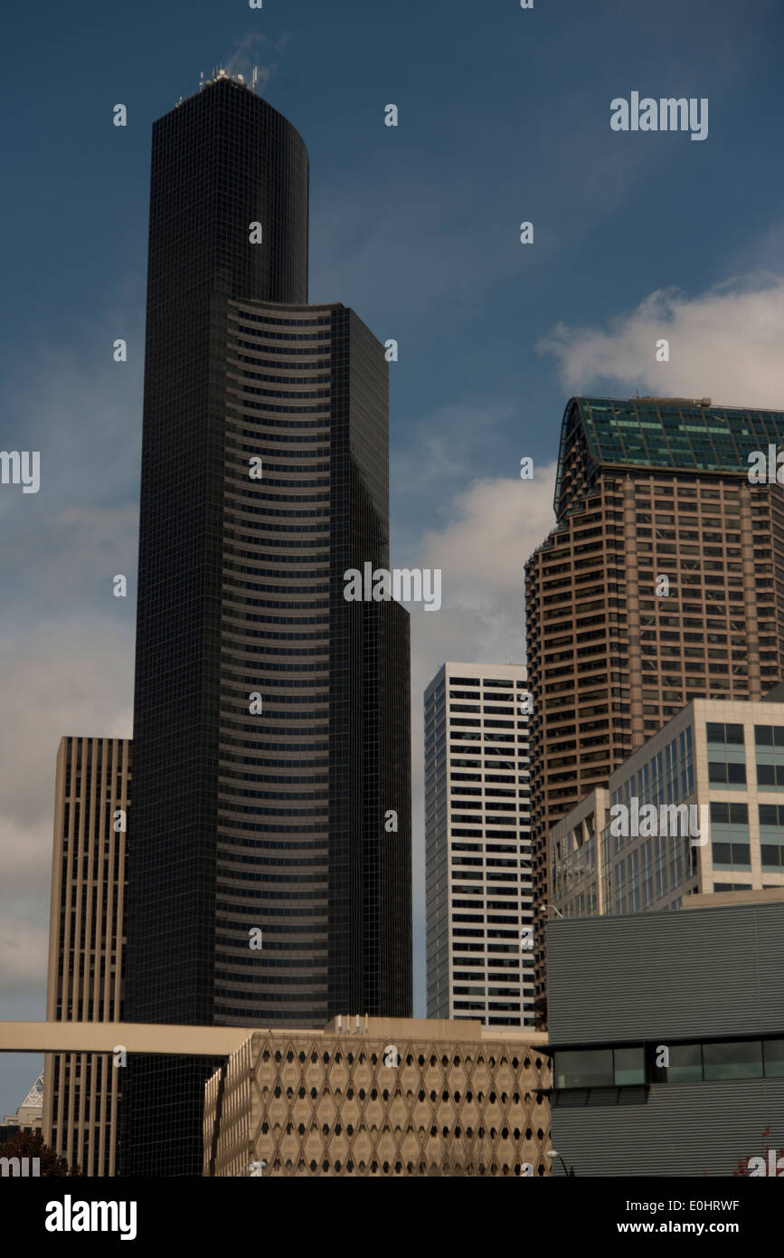 Columbia center seattle architecture hi-res stock photography and ...
