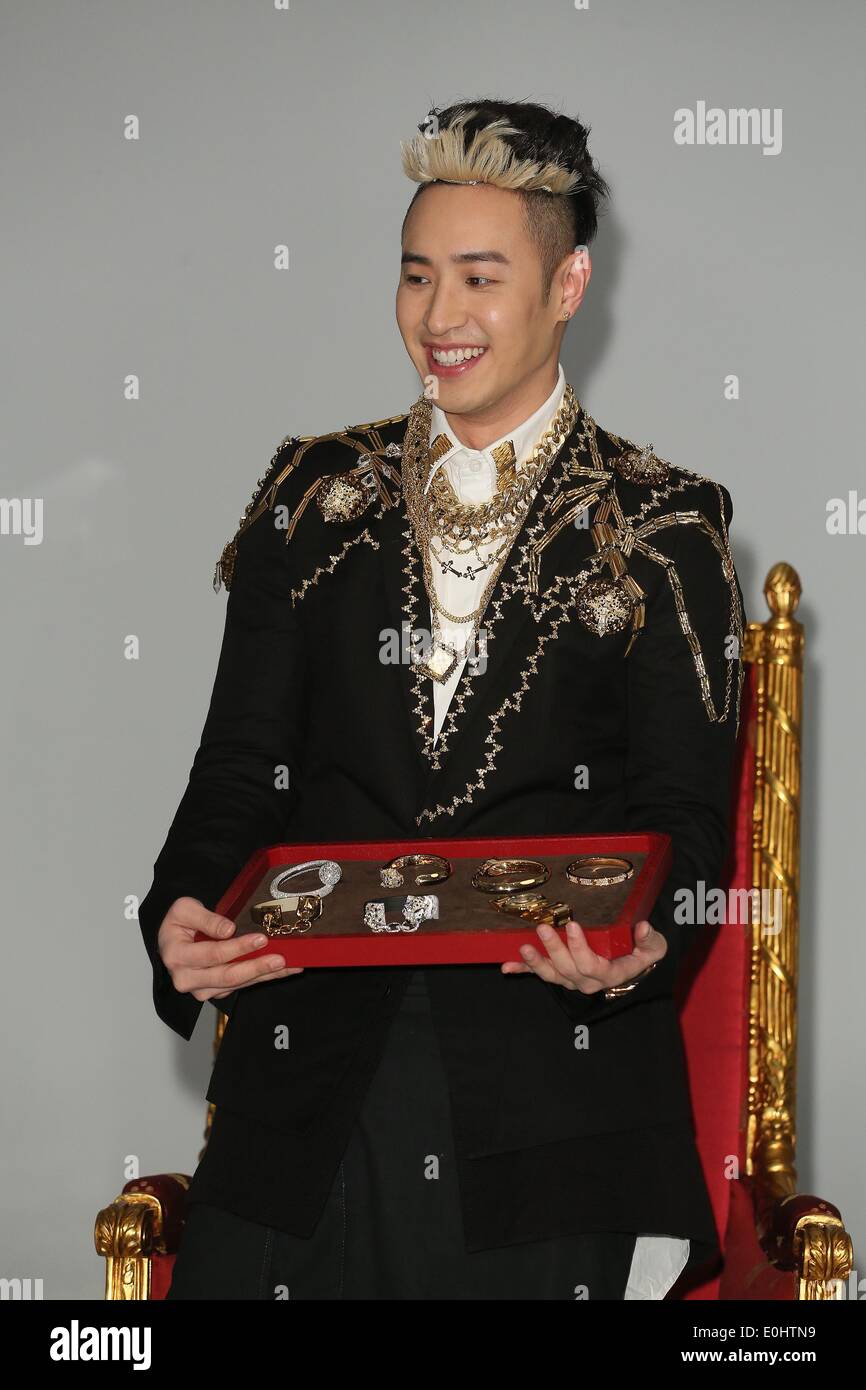 Taipei, China. 8th May, 2014. Singer Wilber Pan shoots poster in Taipei ...