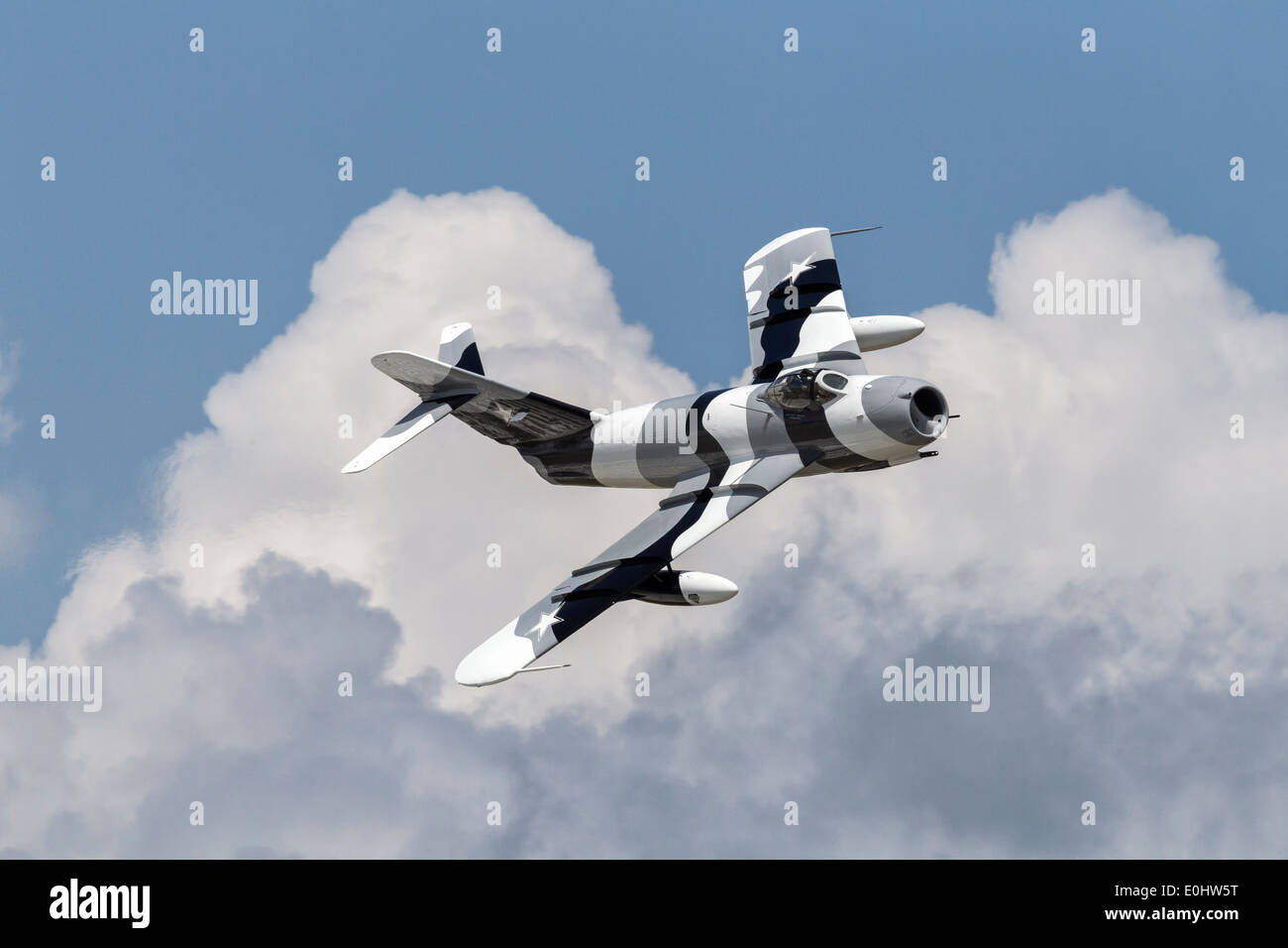 Mig17 hi-res stock photography and images - Alamy