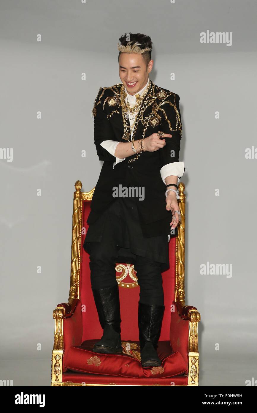 Taipei, China. 8th May, 2014. Singer Wilber Pan shoots poster in Taipei ...