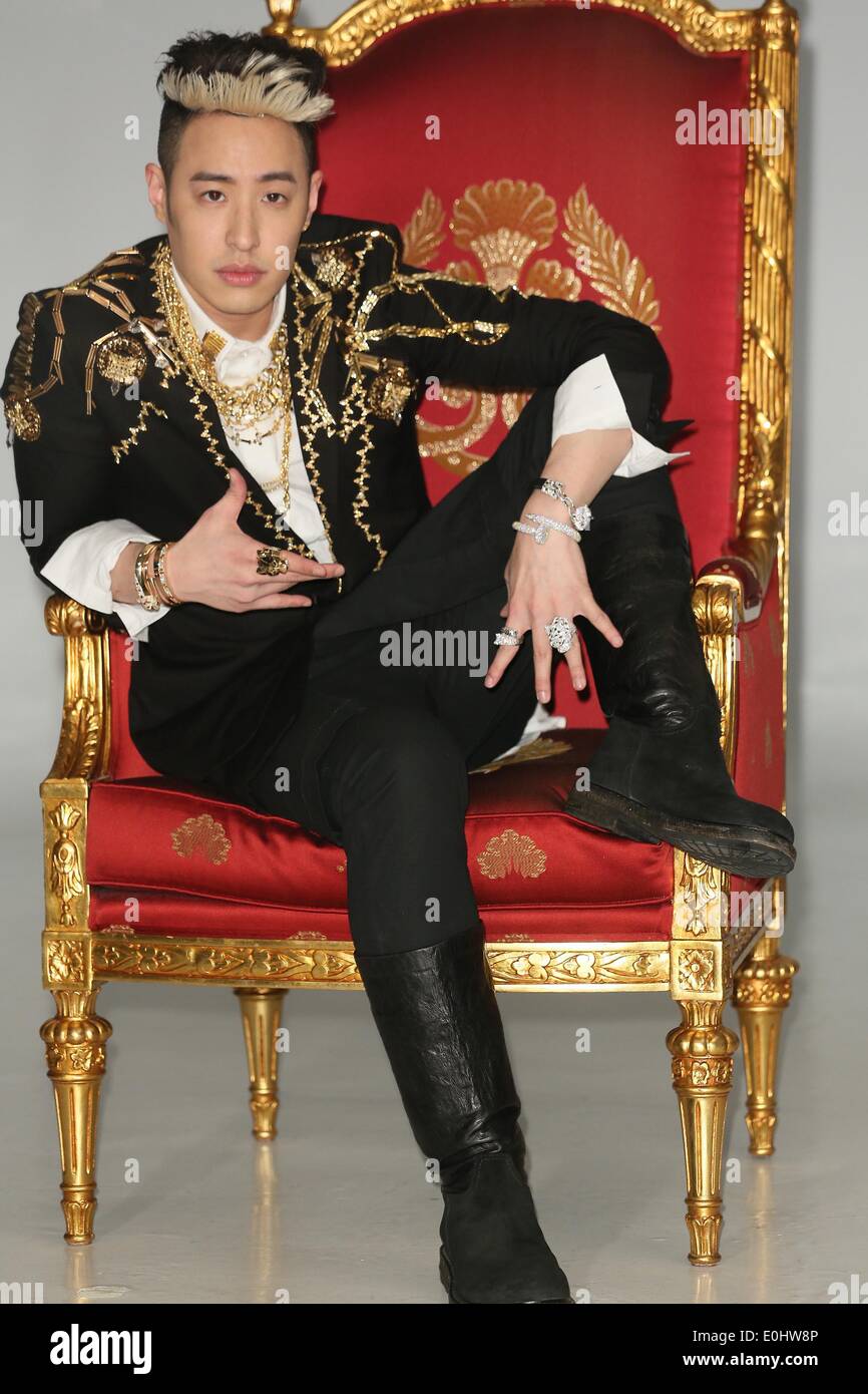 Taipei, China. 8th May, 2014. Singer Wilber Pan shoots poster in Taipei ...