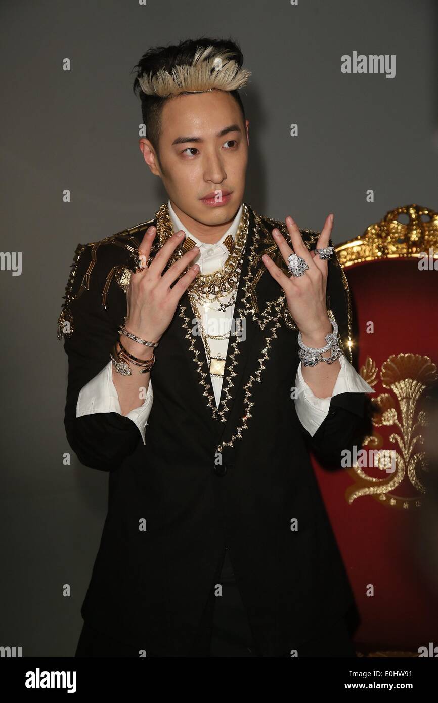 Taipei, China. 8th May, 2014. Singer Wilber Pan shoots poster in Taipei ...