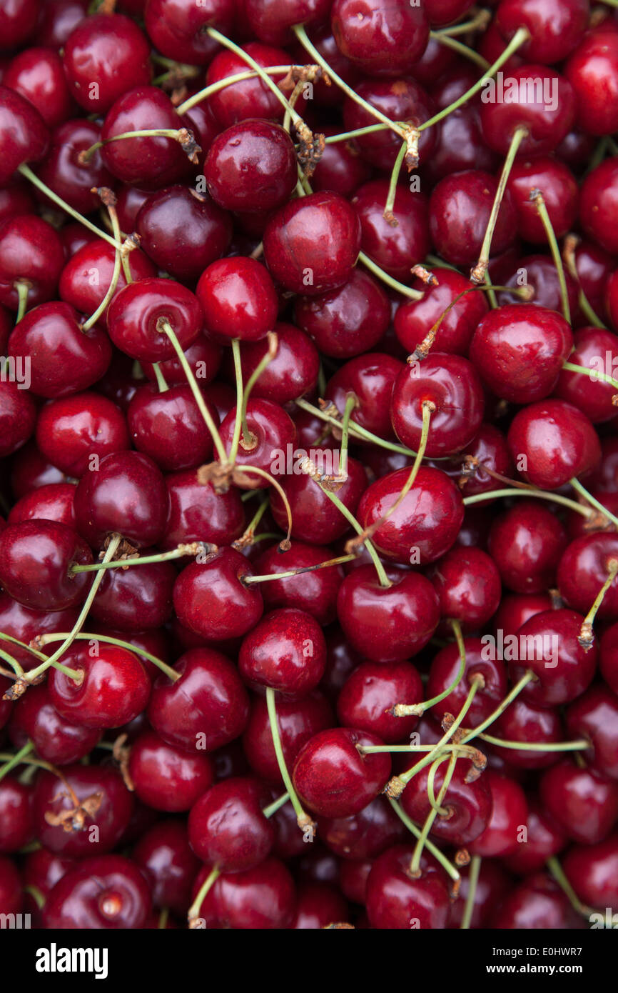 Raw red organic cherries hi-res stock photography and images - Alamy