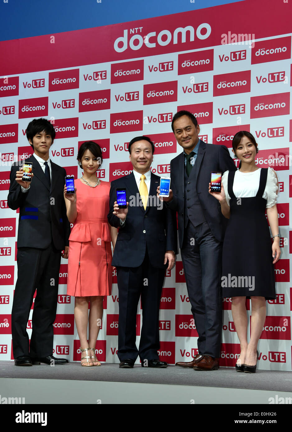 Tokyo, Japan. 14th May, 2014. President and CEO Kaoru Kato, center, of ...