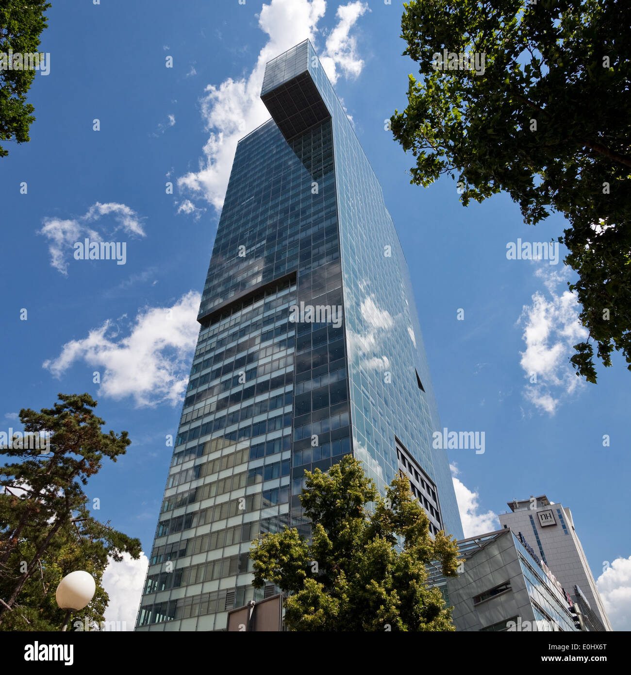 IZD-Tower, Donaucity, Wien, Oesterreich - IZD-Tower, Vienna, Austria ...