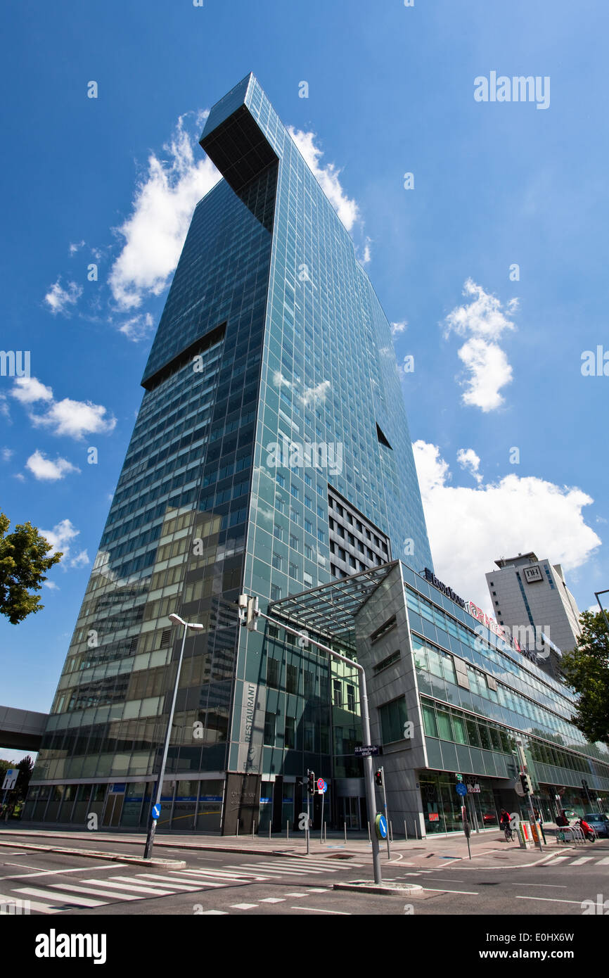 IZD-Tower, Donaucity, Wien, Oesterreich - IZD-Tower, Vienna, Austria ...