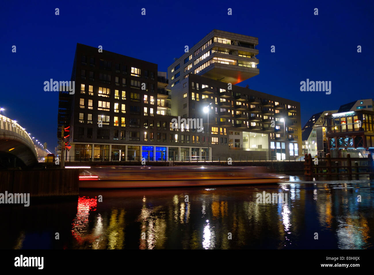 Modern dutch architecture hi-res stock photography and images - Alamy