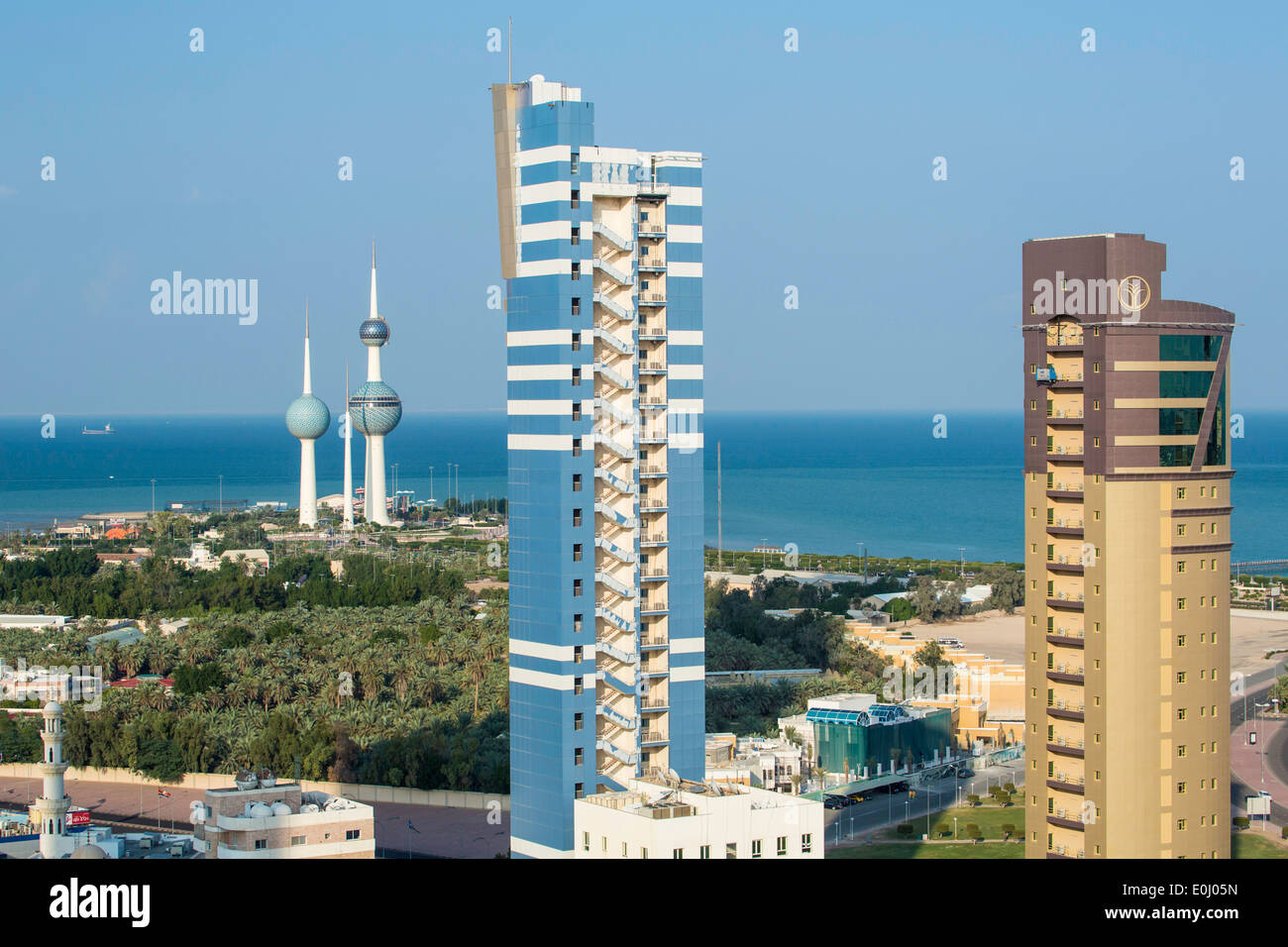 Kuwait towers hi-res stock photography and images - Alamy