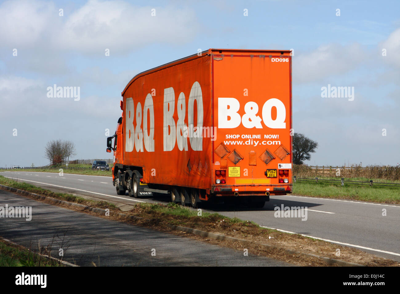 Truck delivering in sunshine hi-res stock photography and images - Alamy