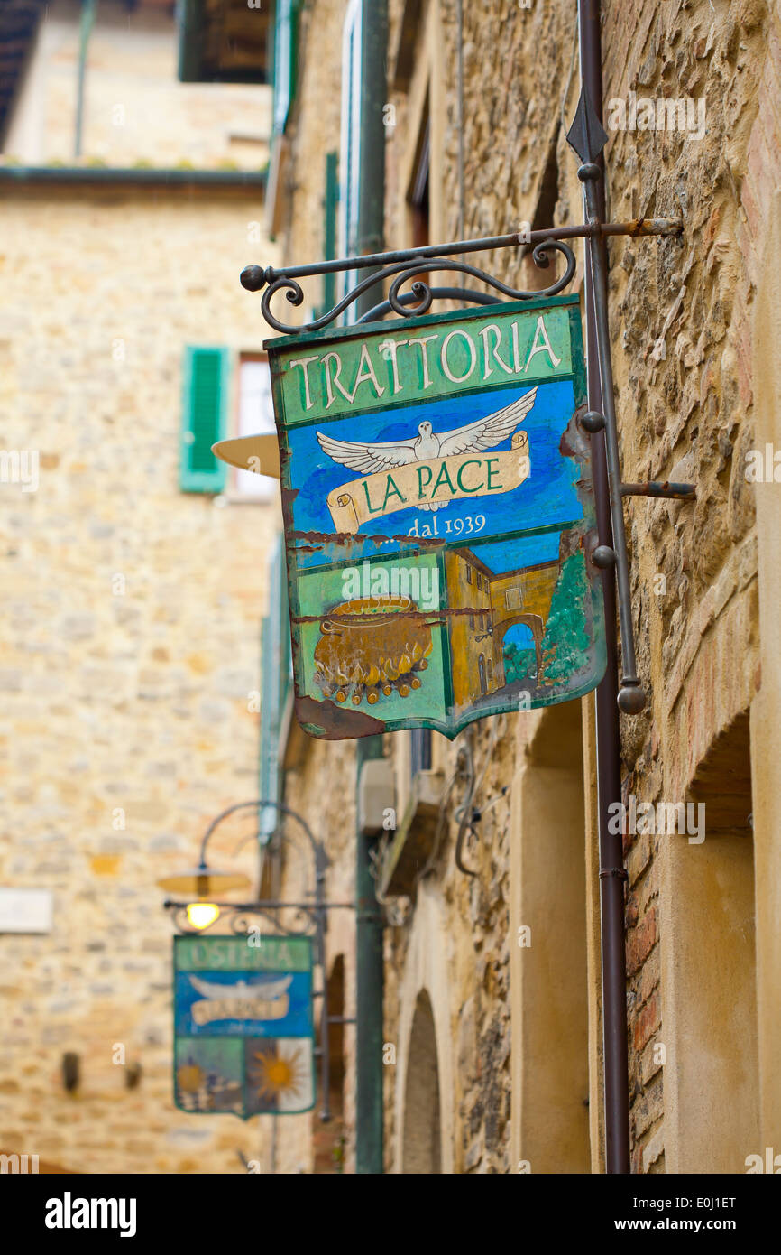 Trattoria sign hi-res stock photography and images - Alamy
