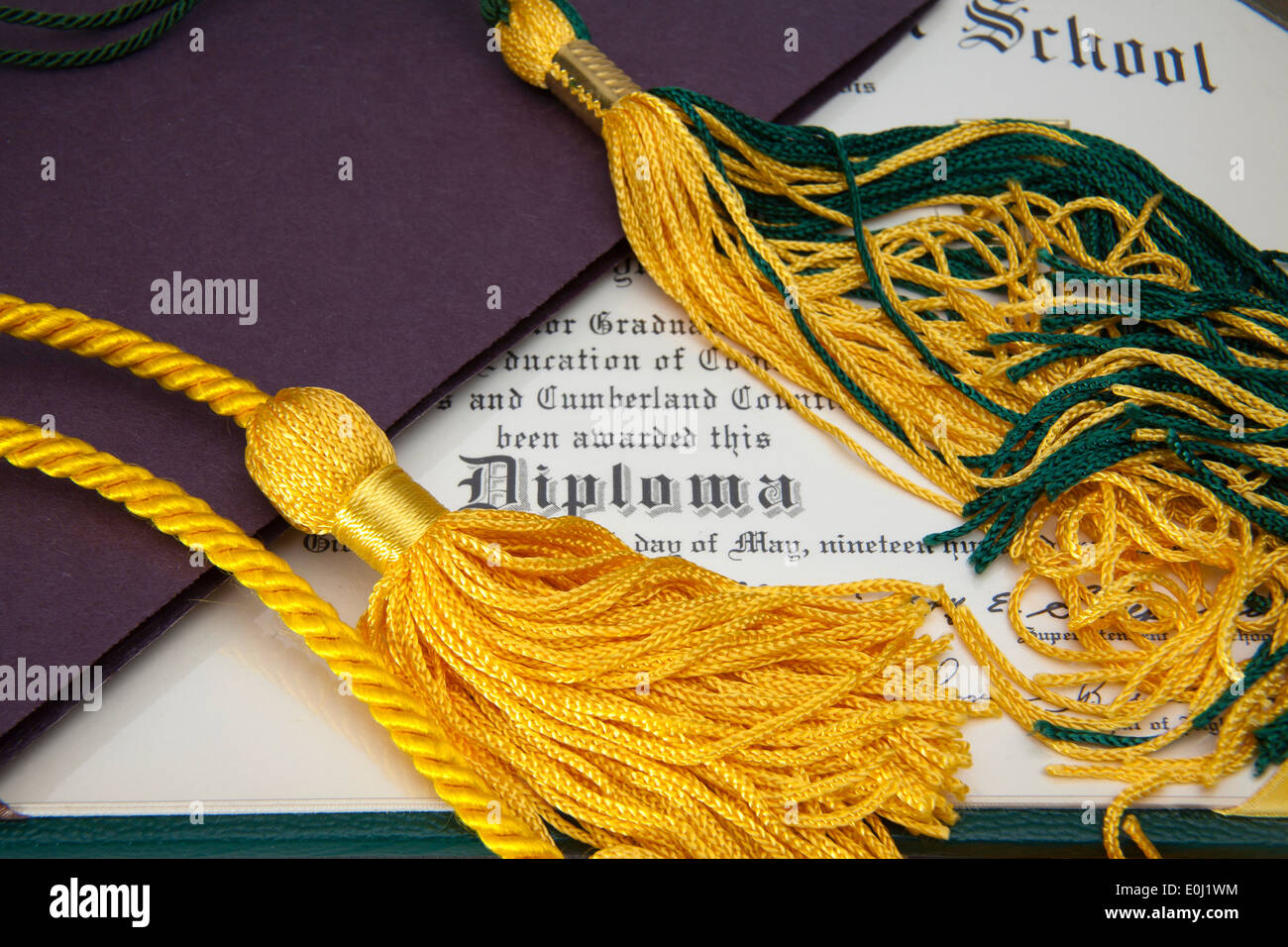 High school diploma hi-res stock photography and images - Alamy