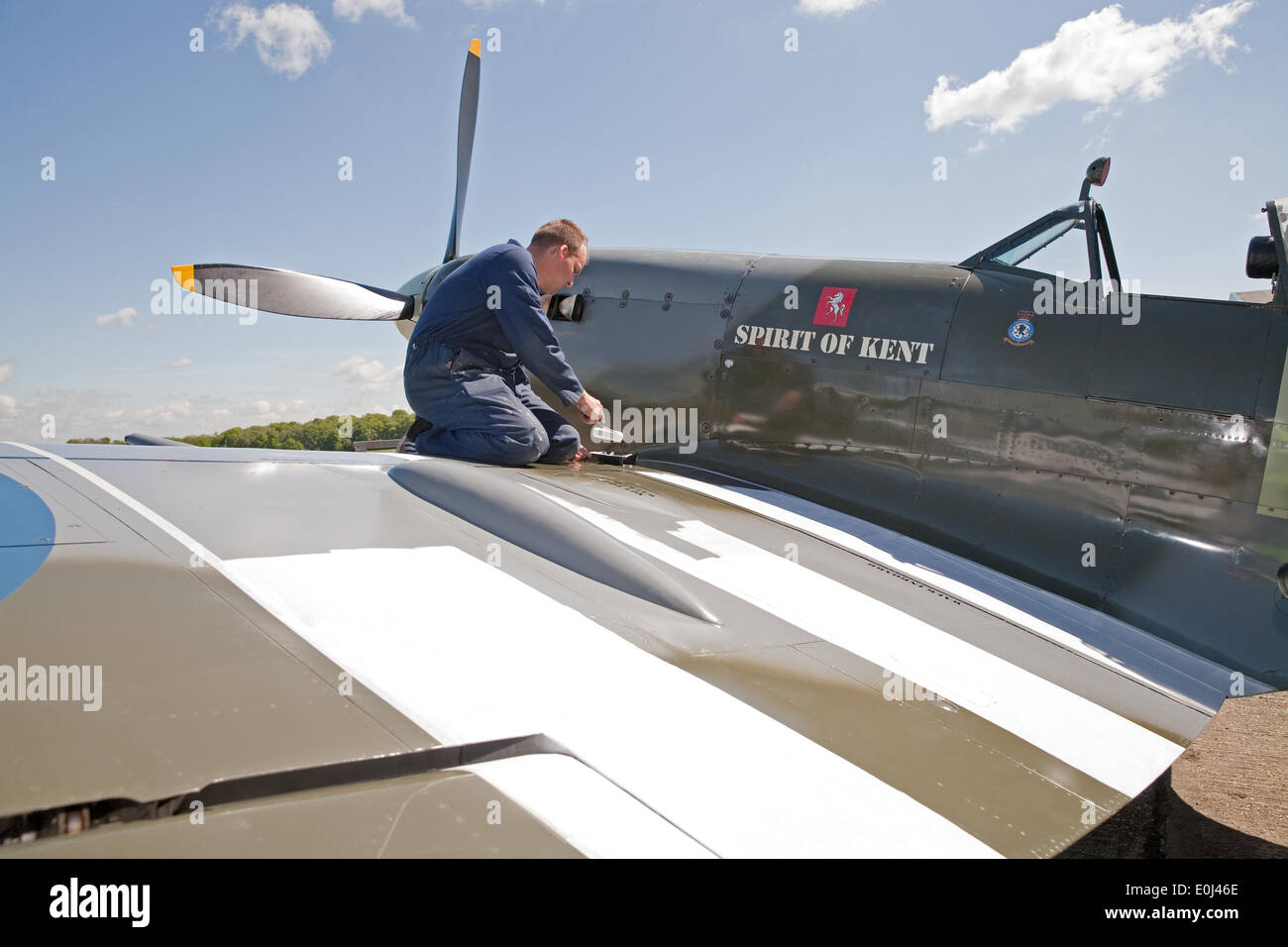 Biggin Hill, UK. 14th May 2014. Spitfire MK9, The Spirit of Kent being ...