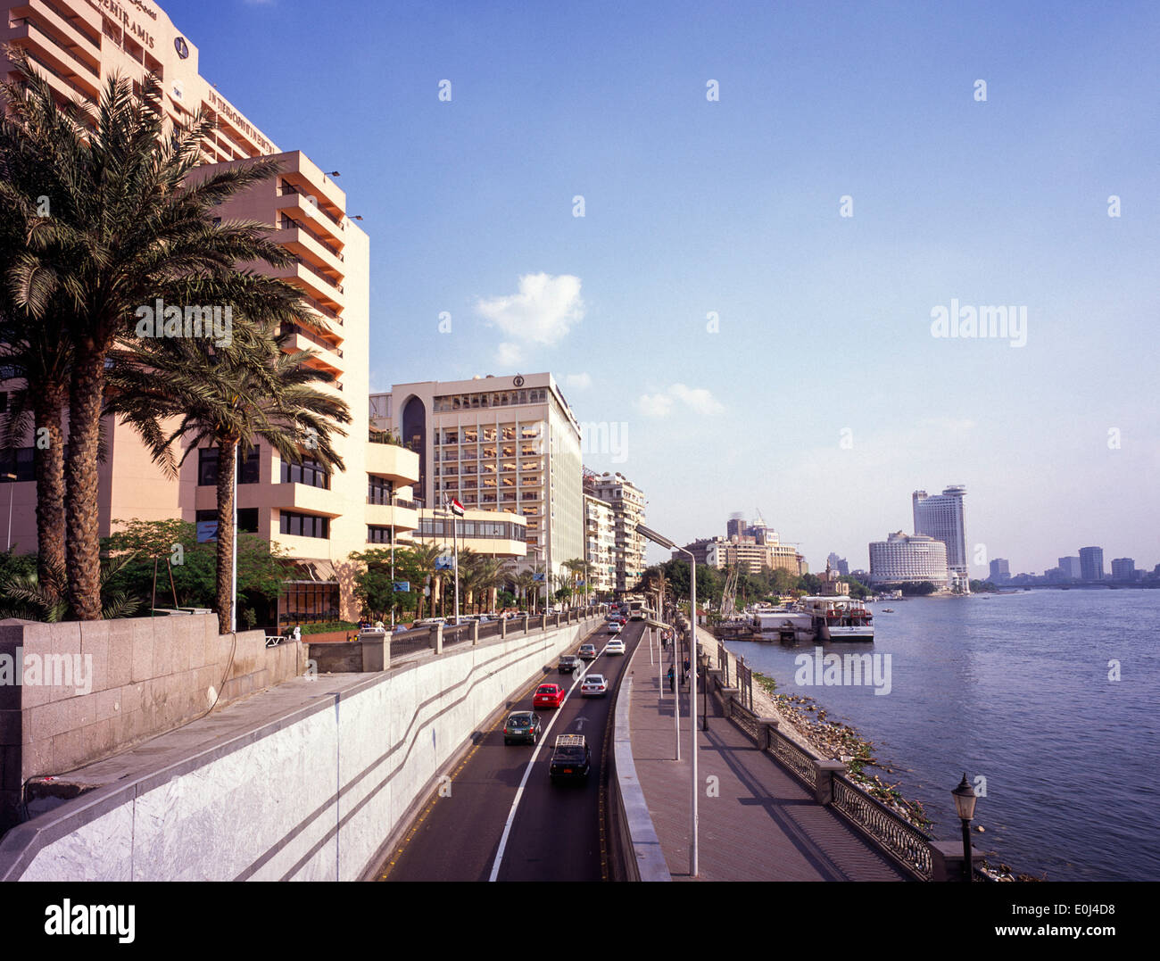 Qasr el nil hi-res stock photography and images - Alamy