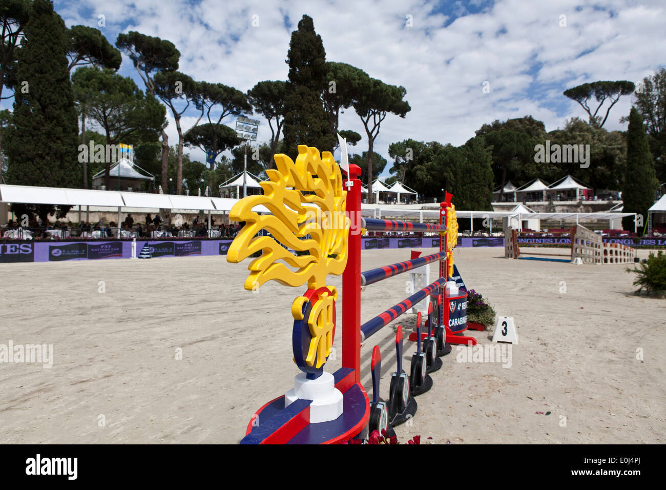 Show jumping fence hi-res stock photography and images - Alamy