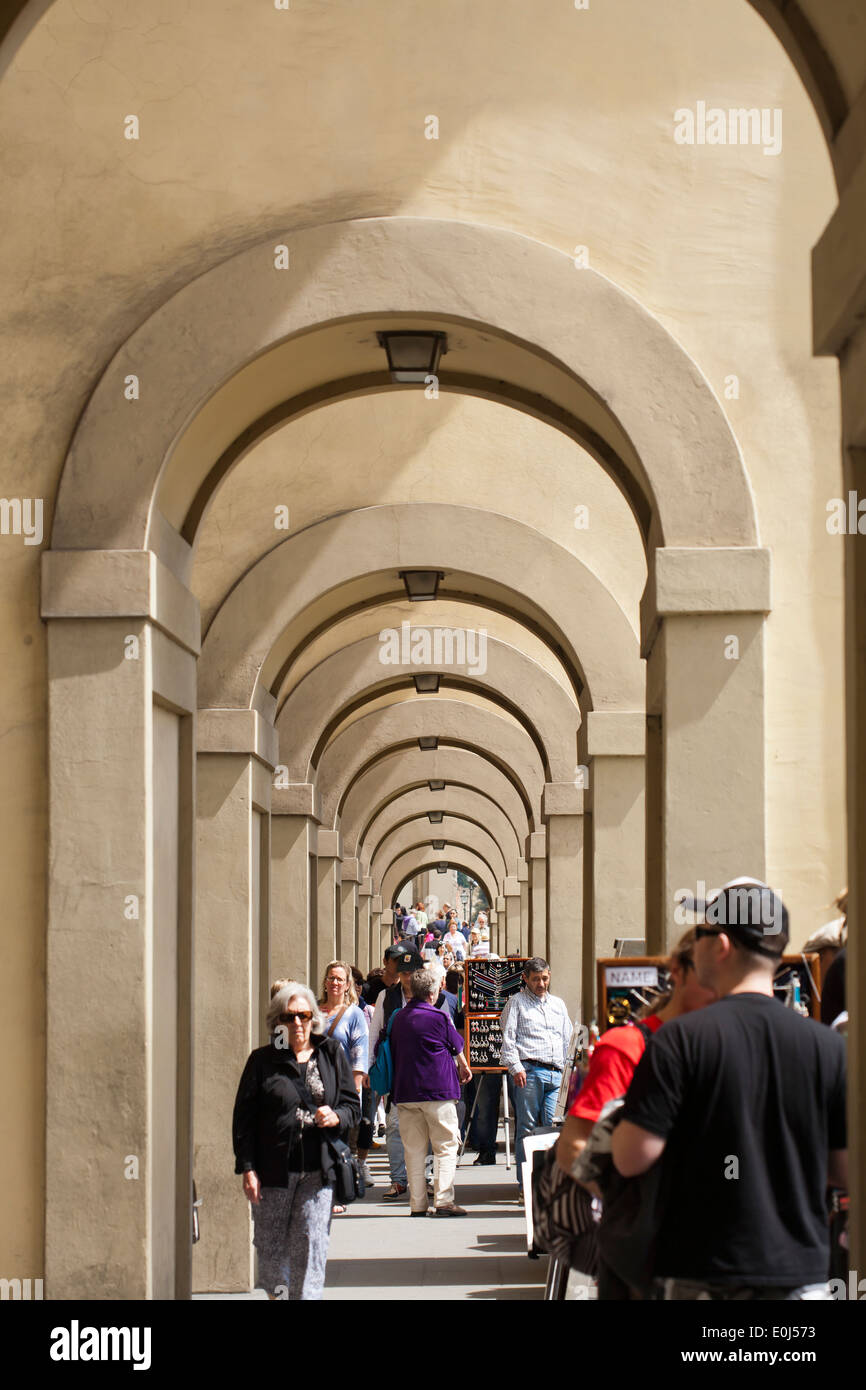 Archway at Ponte Vecchio, Florence, Italy Stock Photo - Alamy