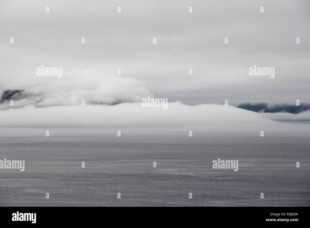 Fog over water hi-res stock photography and images - Alamy