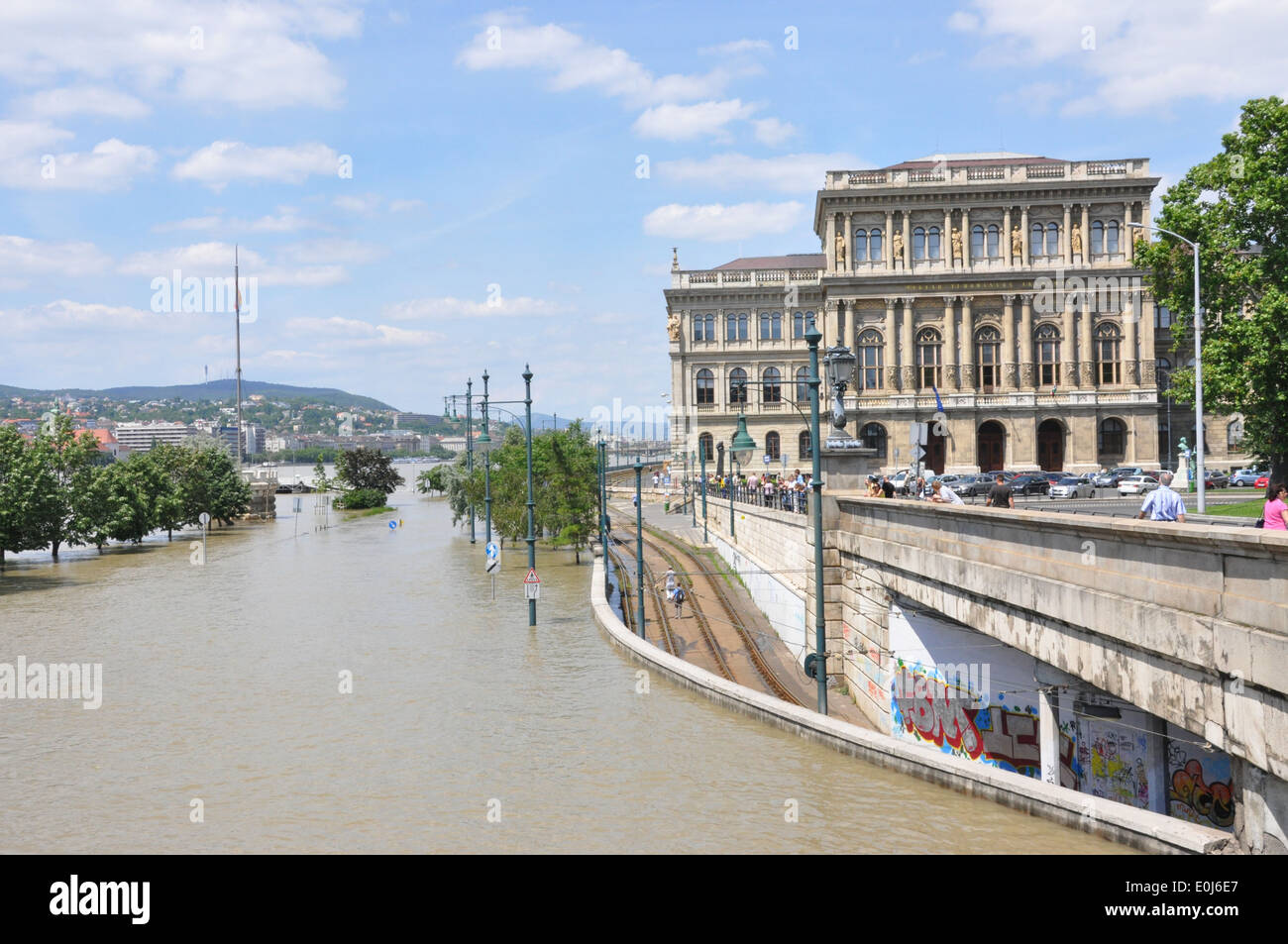 Danube flooding hi-res stock photography and images - Alamy
