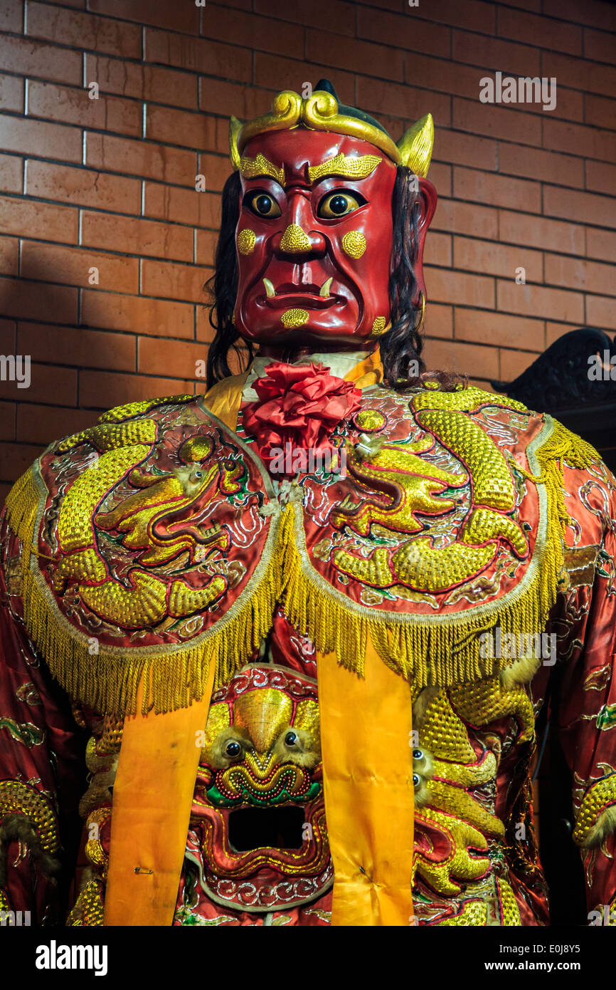 Statue at temple in Taiwan Stock Photo - Alamy