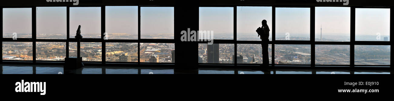 Full length windows hi-res stock photography and images - Alamy