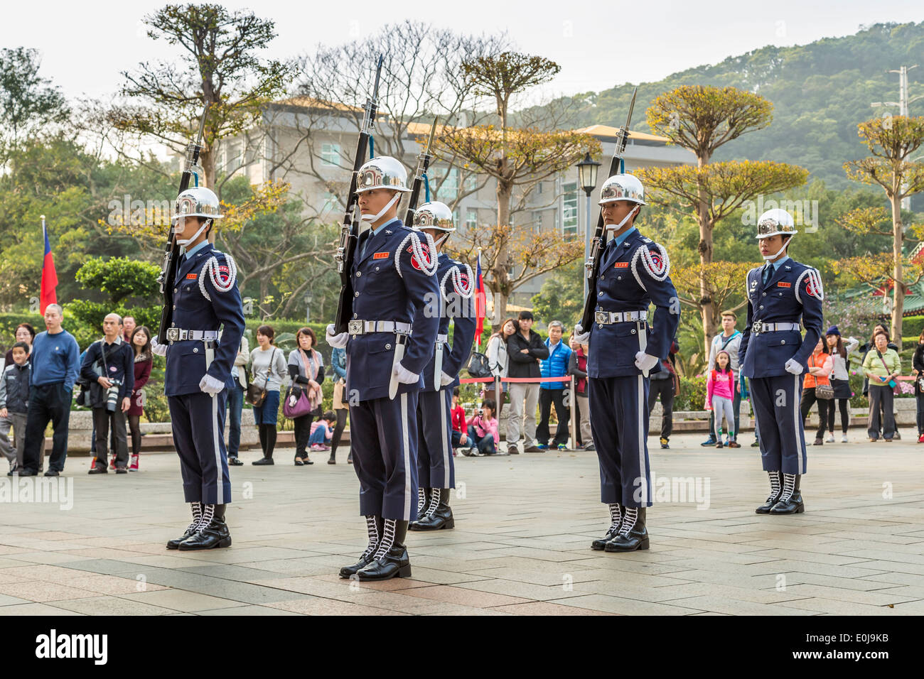 Shrine guards hi-res stock photography and images - Alamy