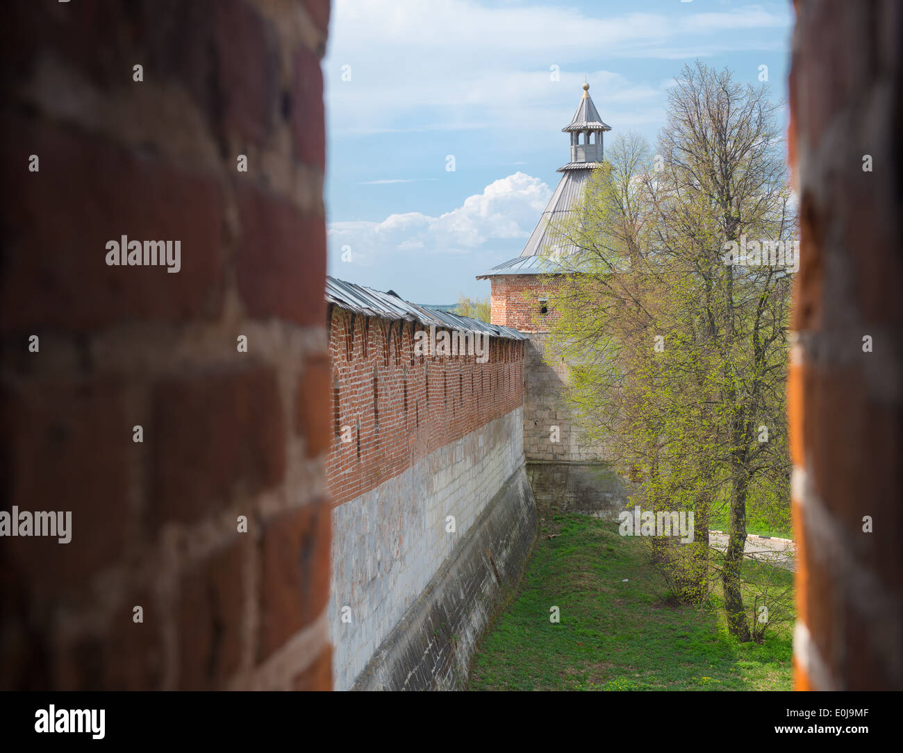Historical town Zaraysk in Russia, tower of medieval fortress (Kremlin ...