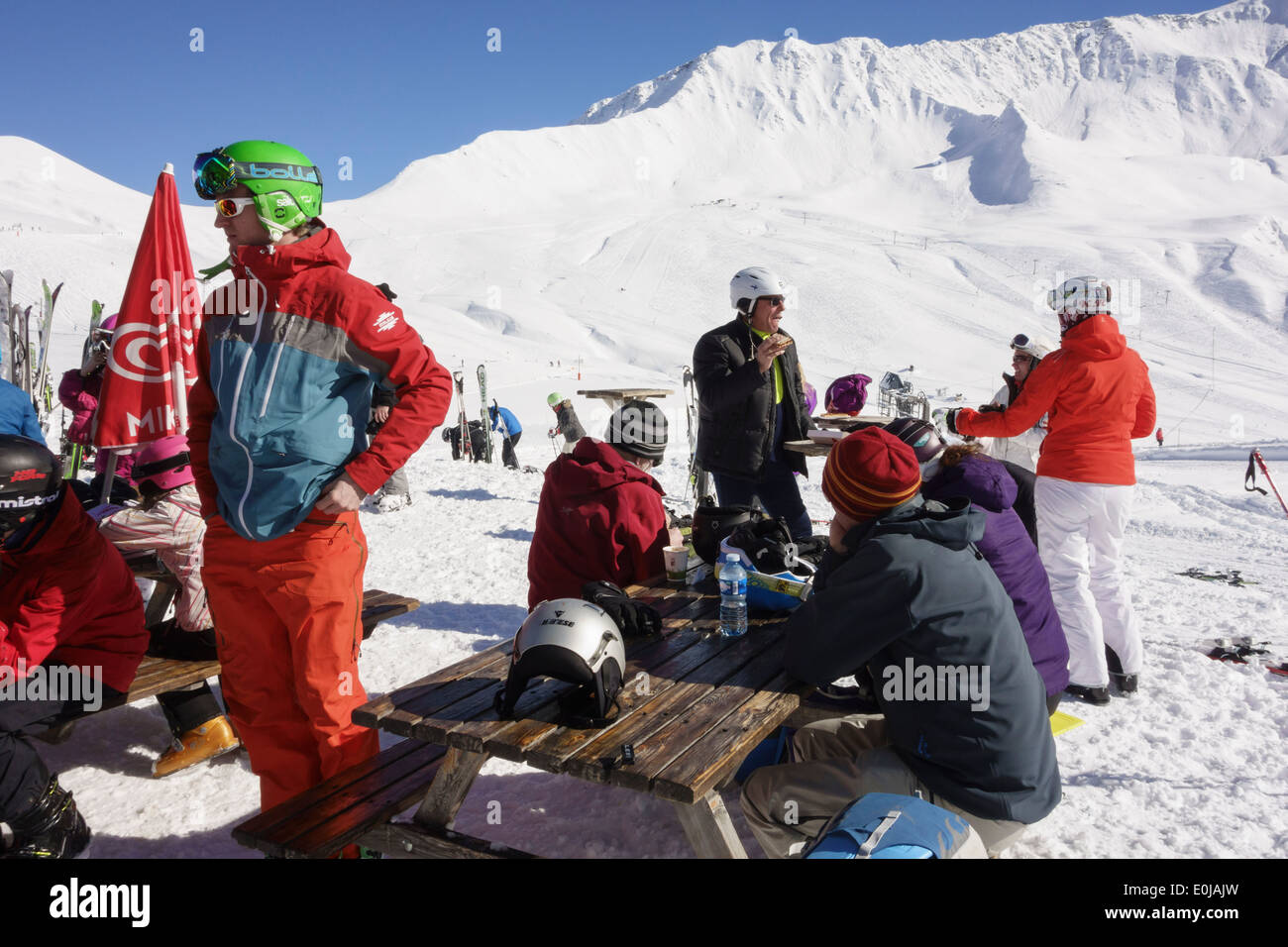 Restaurant in ski resort hi-res stock photography and images - Alamy