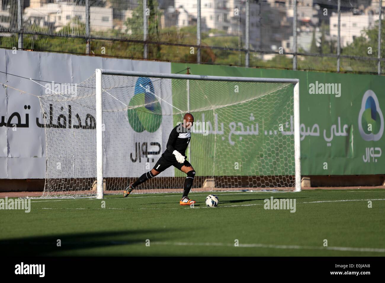 Nablus, West Bank, Palestinian Territory. 14th May, 2014. Players of ...