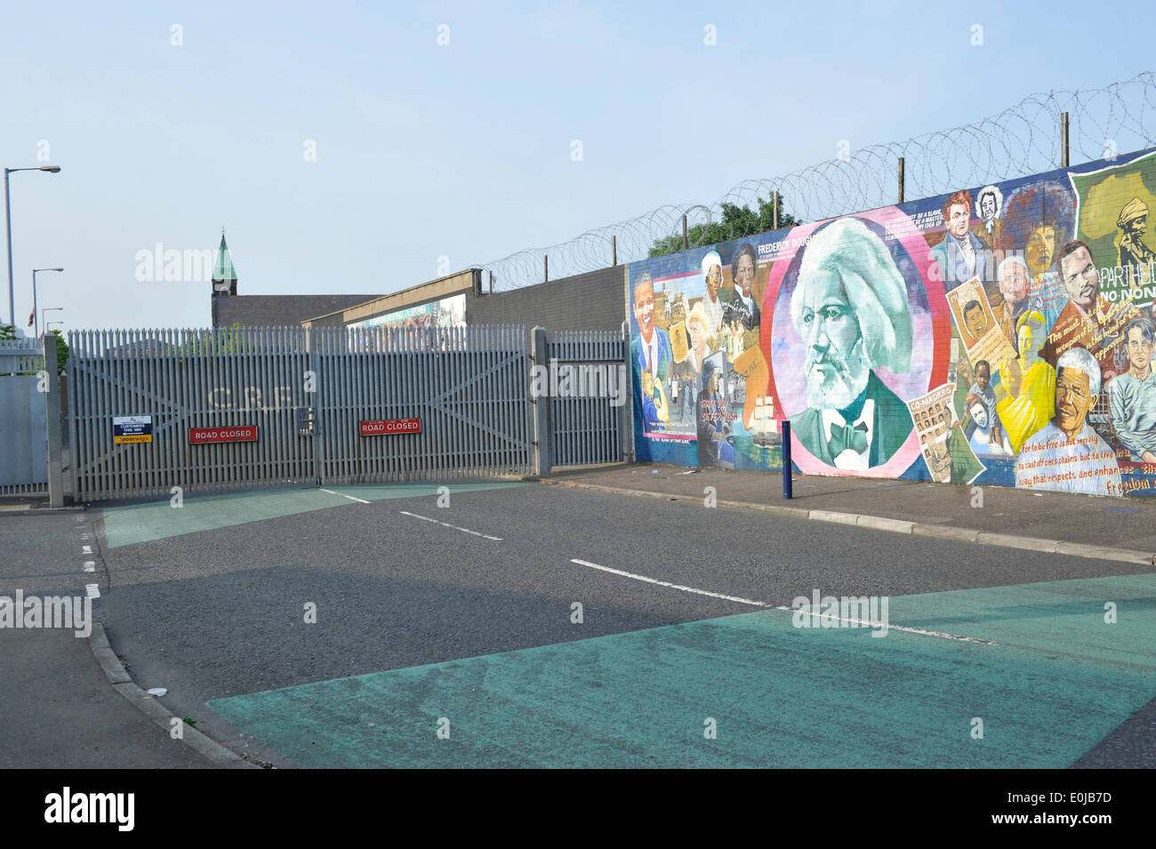 These Northern Ireland wall paintings often look intimidating but they ...