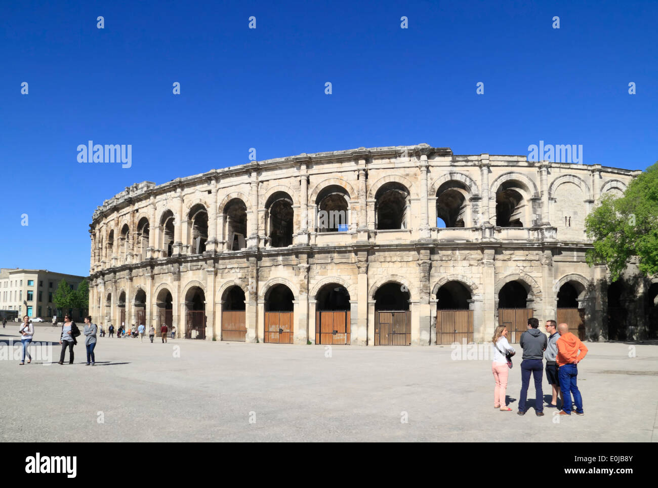 Roman Amphitheater, Nimes, Languedoc-Roussillion, Provence, France ...