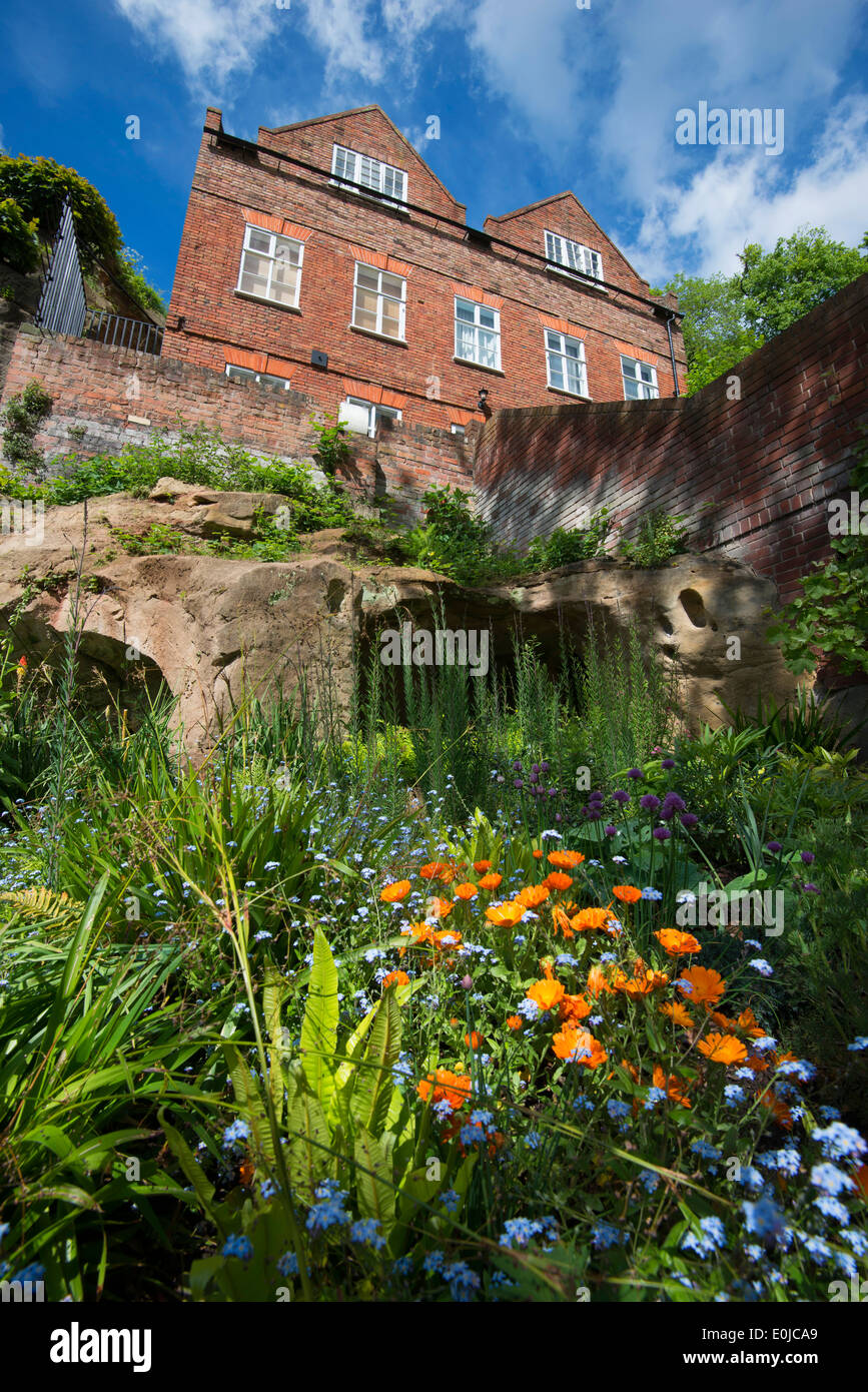 Community Garden at the Brewhouse Yard Museum of Nottingham Life ...