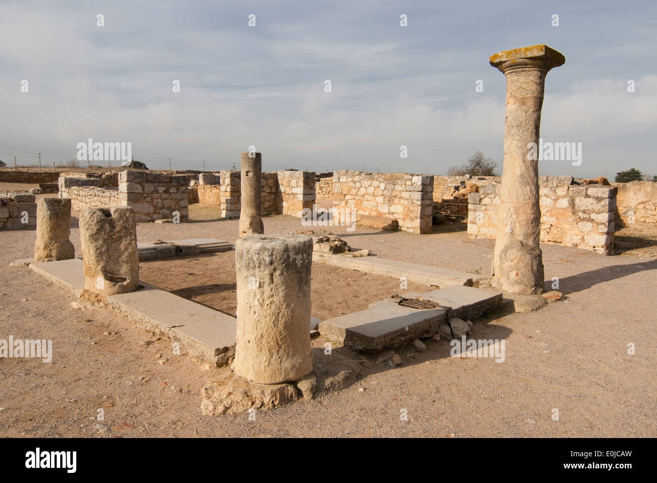 Greco roman ruins hi-res stock photography and images - Alamy