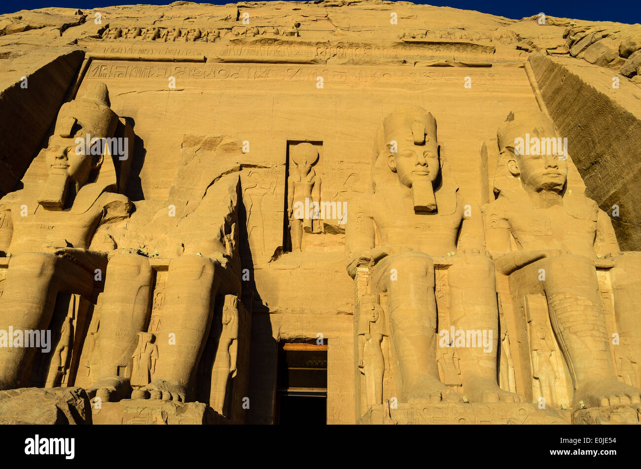 Simbel hi-res stock photography and images - Alamy