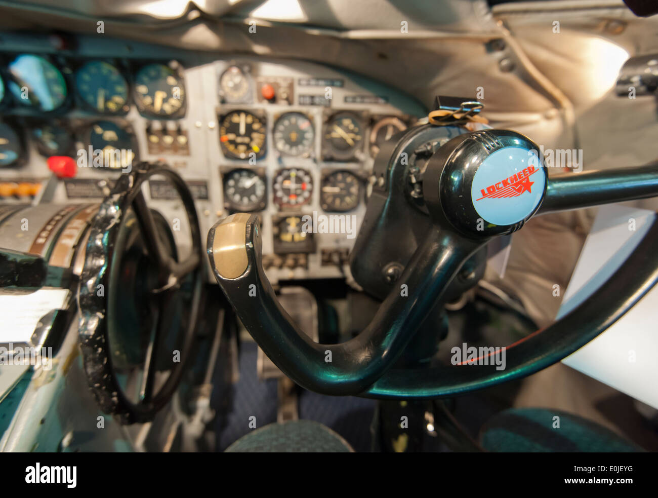 Cockpit Da Constelacao Lockheed Lockheed L 049 Constellation