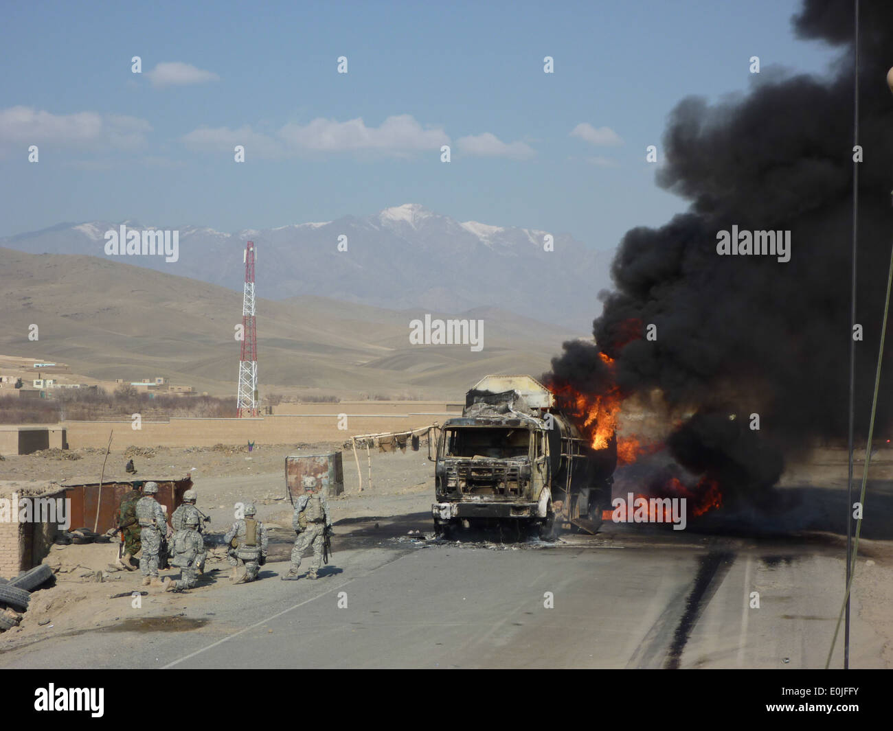 Army tanker trucks us hi-res stock photography and images - Alamy