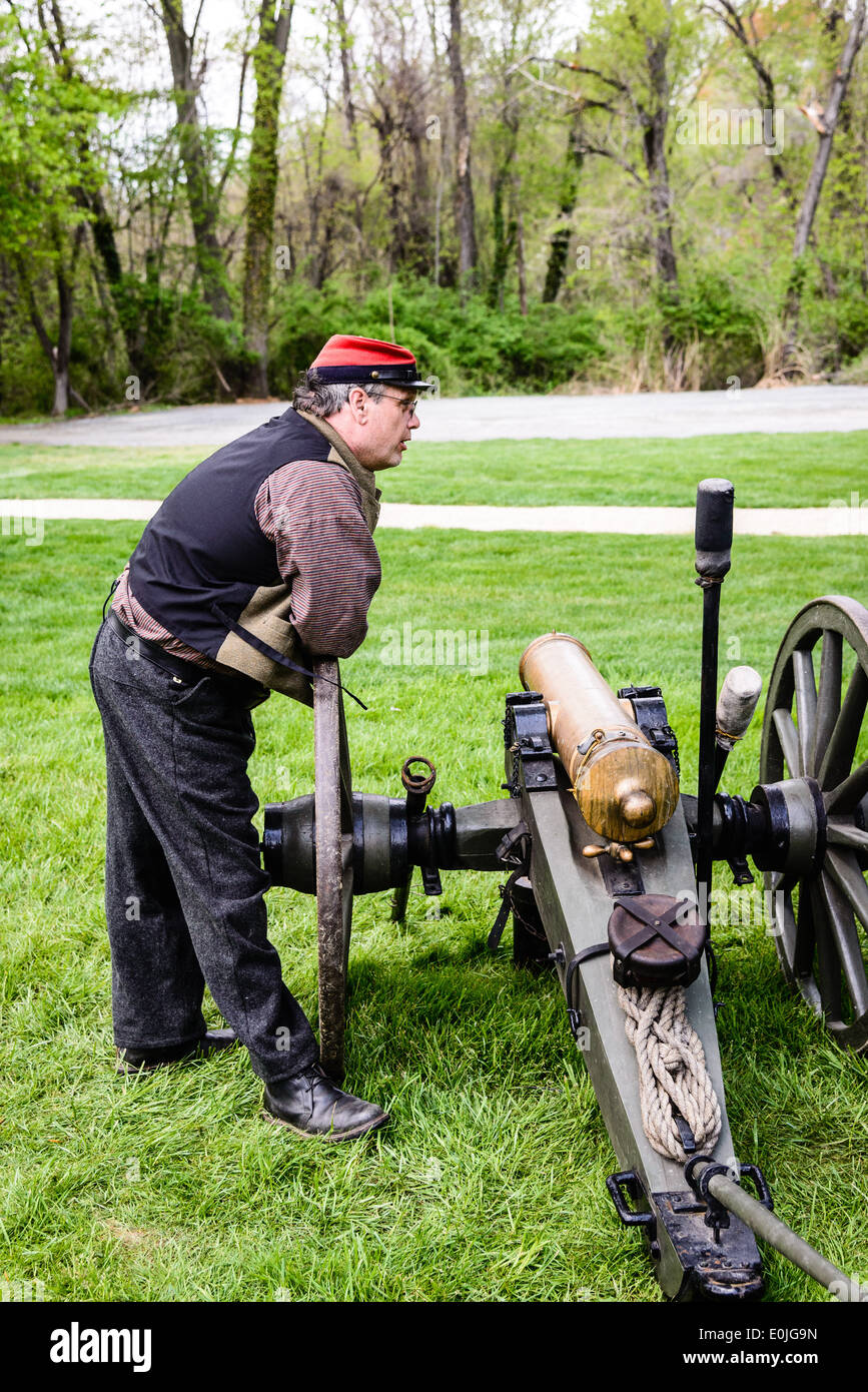 Civil war howitzer 12 hi-res stock photography and images - Alamy