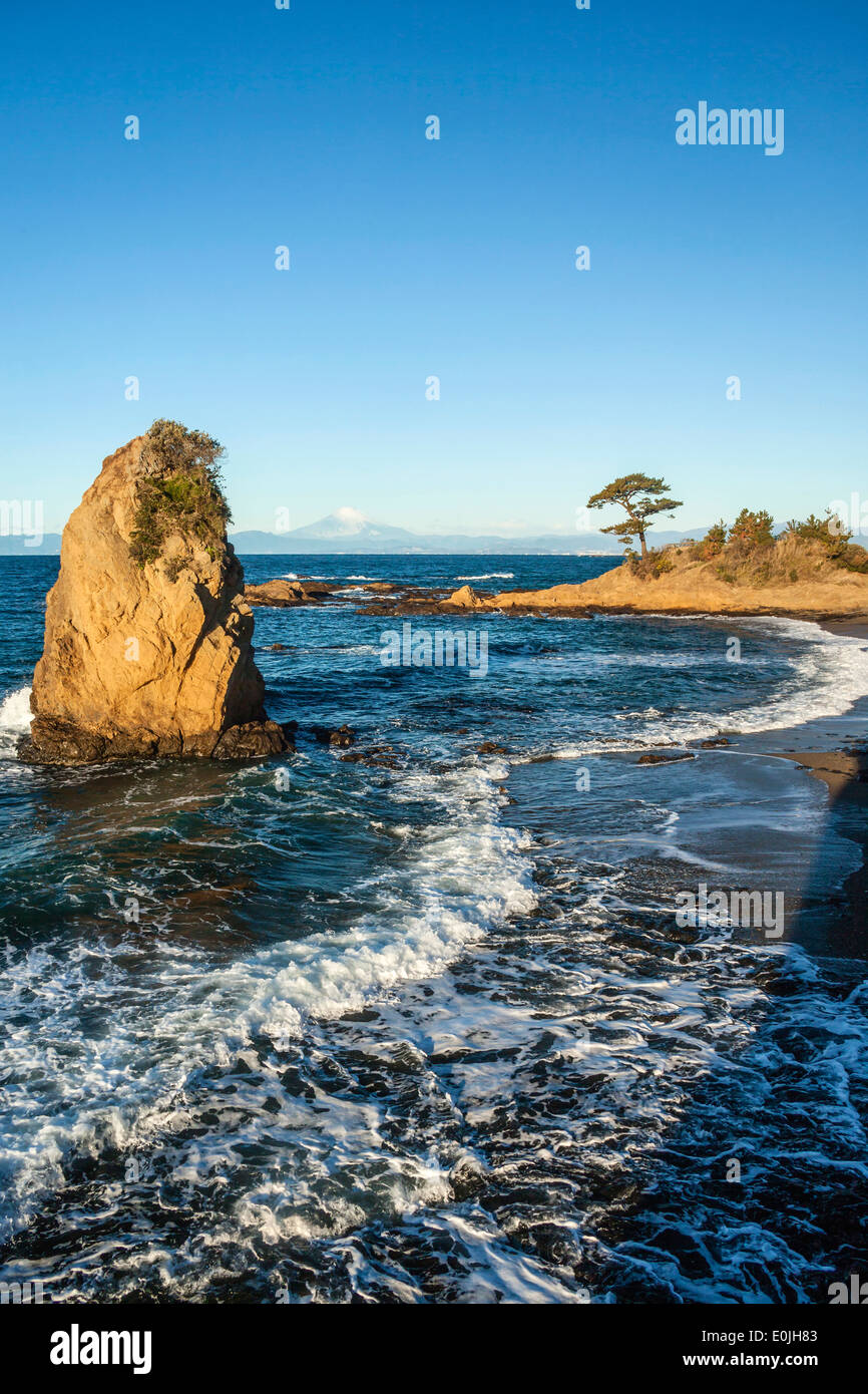 Tateishi coast hi-res stock photography and images - Alamy