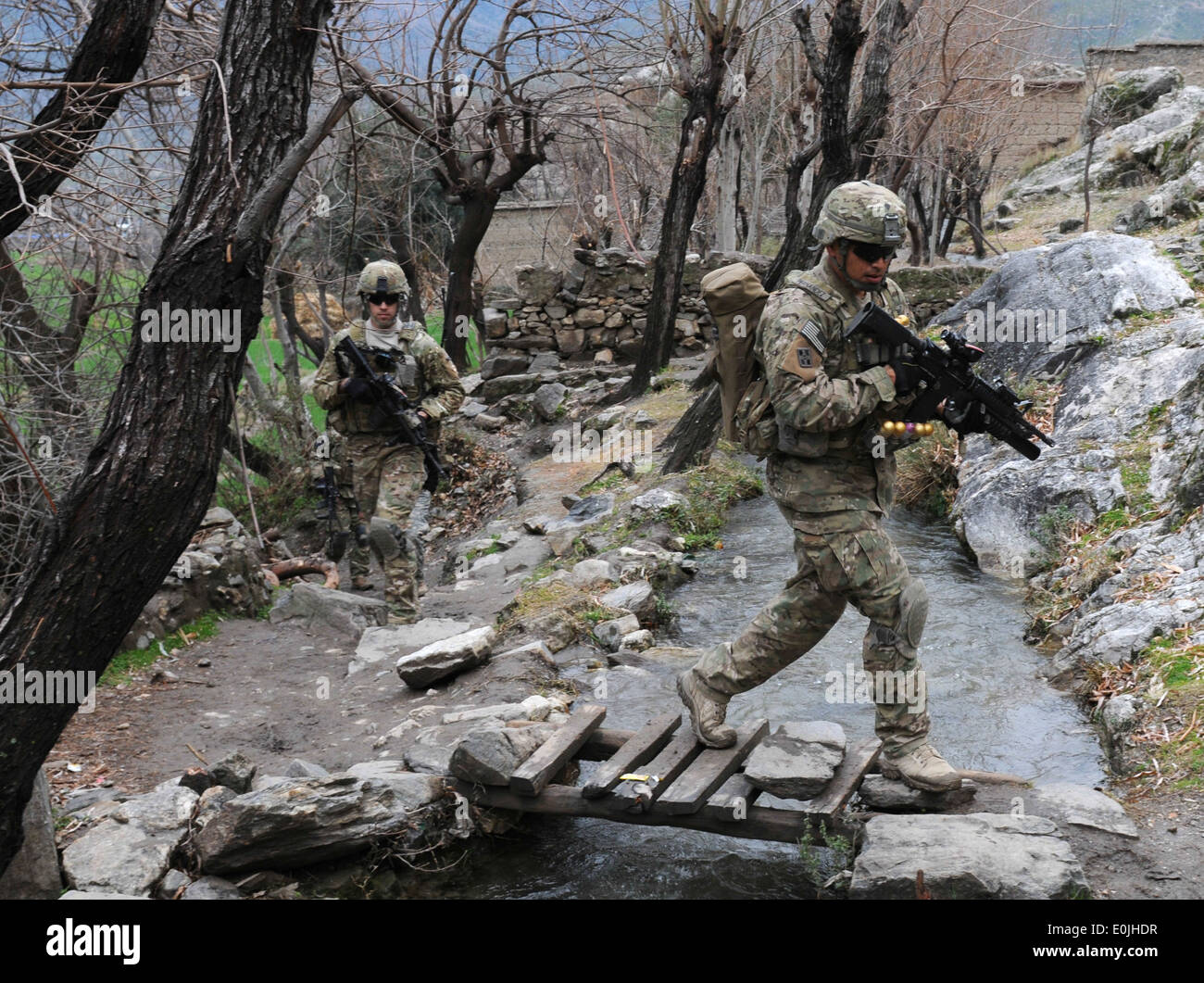 KUNAR PROVINCE, Afghanistan - U.S. Army Spc. Jesus B. Fernandez of San ...