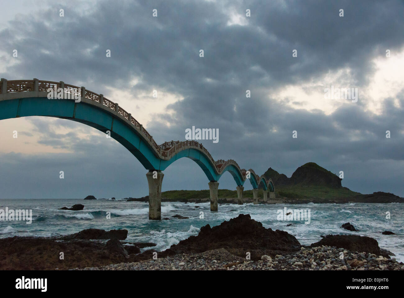 Eight-Arch Cross-Ocean Bridge at dawn, Sansiantai, Taitung County ...